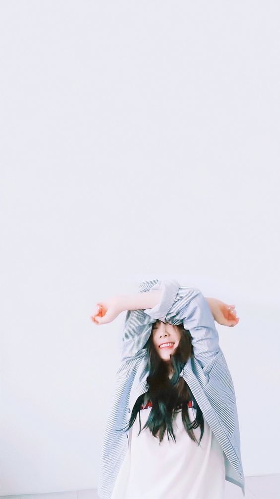 Take A Selfie & Set It As Your Wallpaper. That's Step 1 Of Self-Love!