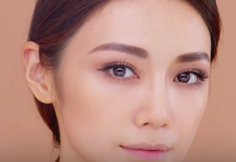 Oh, This Is How You Create The Asian-European Mixed-Blood Look ...