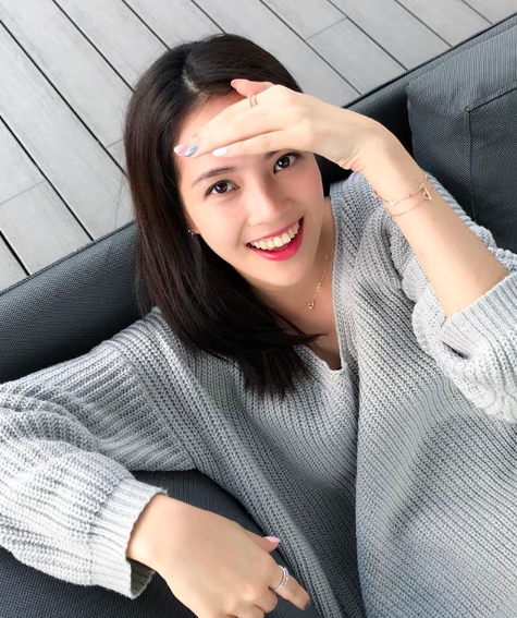 This Is What Mediacorp Veteran Actress Hong Hui Fang Have To Say About Pan Ling Ling Dispute