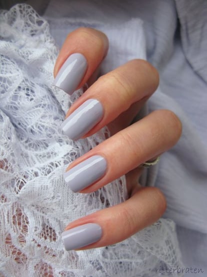 Every Girl Needs This 13 Grey Nail Designs To Stay In Style!