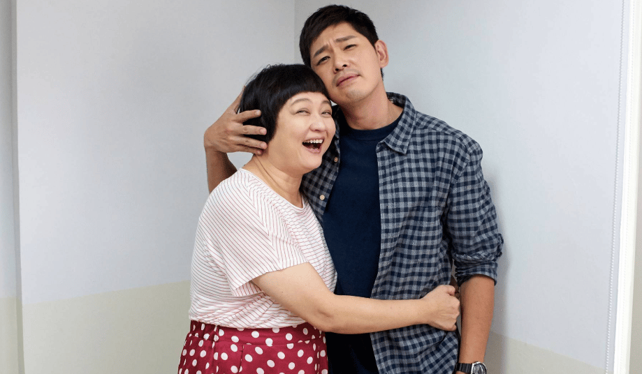 Romeo Tan And Chen Liping Are Now A Couple~Despite A 30 Year Age Gap!