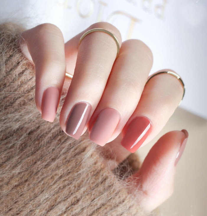 Try This 12 Simple Alternate Nail Colour Designs With Your Girlfriends ...