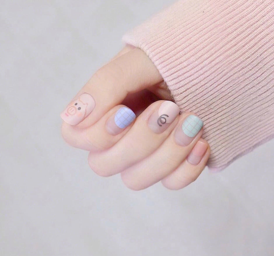 14 Adorable Piggy Nail Art Designs That Will Make You Squeal