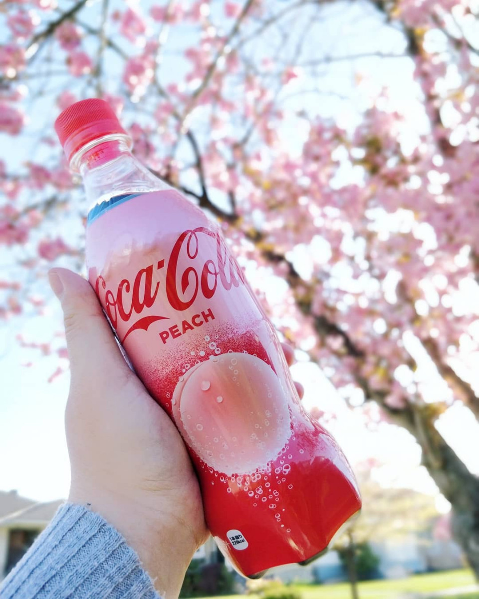 Peach Coke Makes A Return To 7-Eleven Singapore