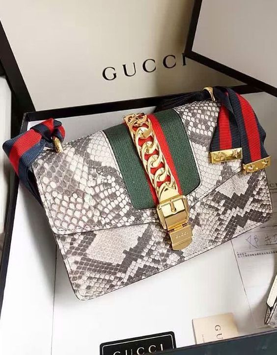 5 Iconic Gucci Bags Every Girl Should Have In Her Closet | GirlStyle ...