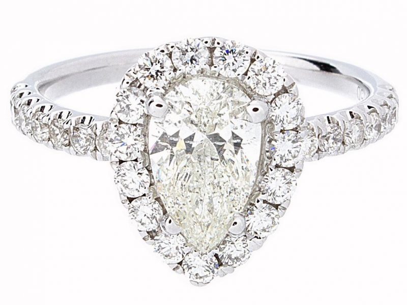 Here Are 7 Different Types Of Engagement Rings If You're Ready To Say "YES"