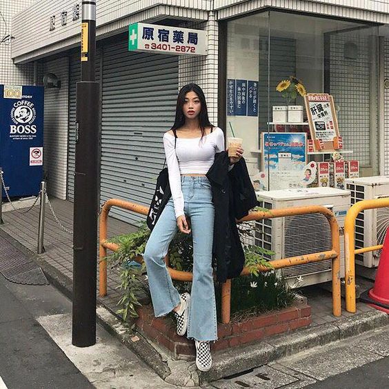 4 Must-Know Styling Tips For Petite Girls