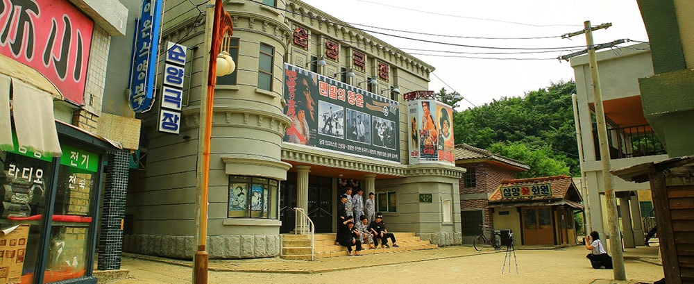 Back To The 80s At Suncheon Drama Film Set | GirlStyle Singapore