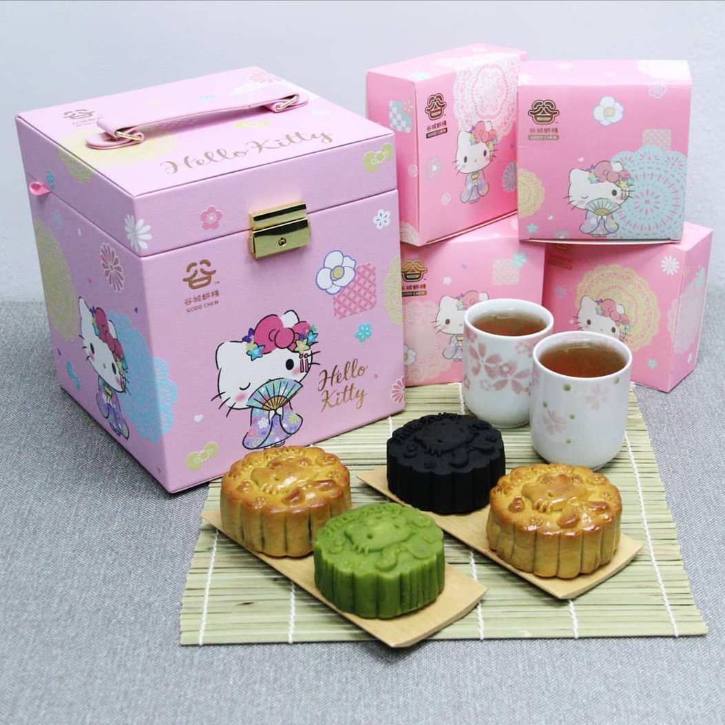 Get These Absolutely Adorable Hello Kitty Mooncakes From Family Mart ...