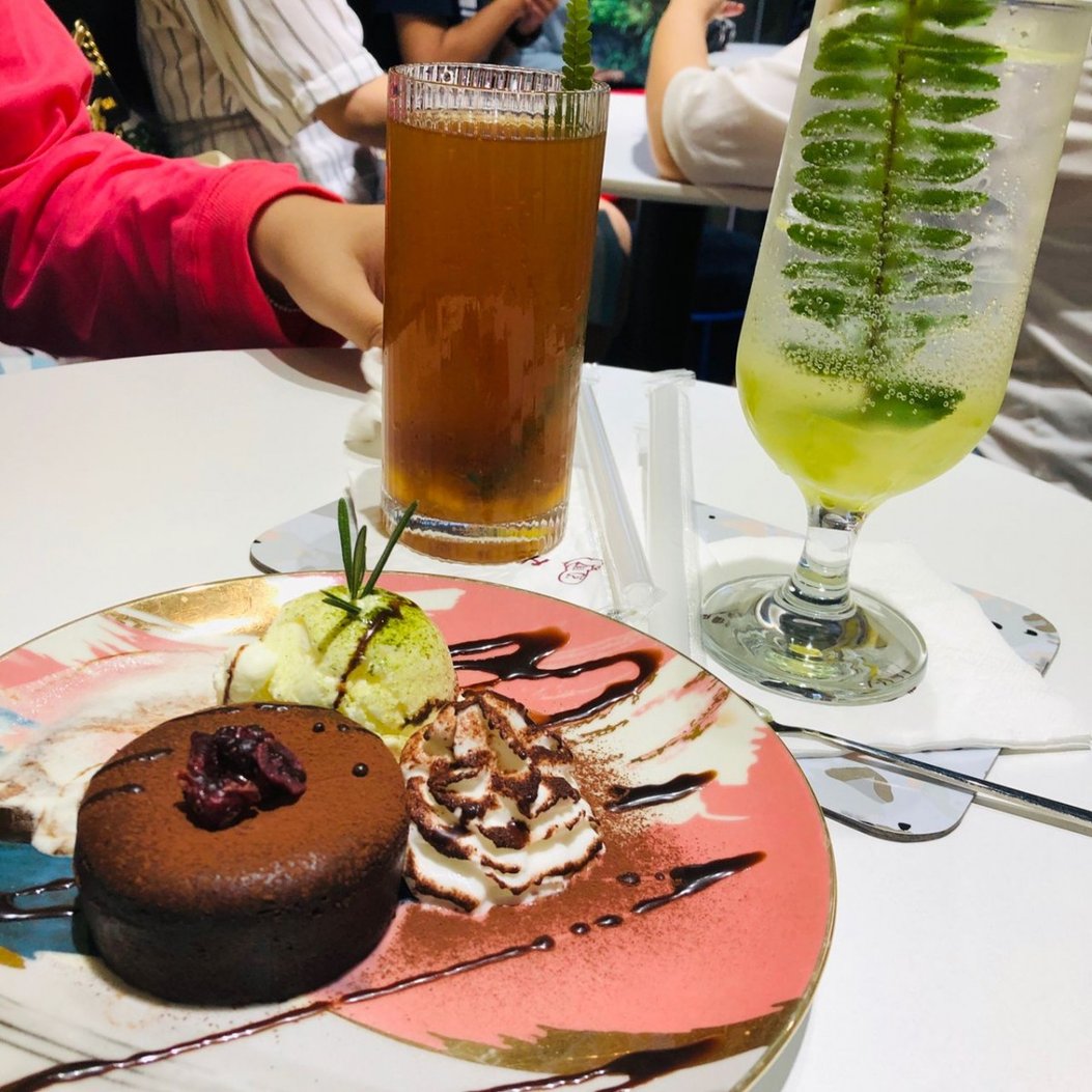 This Call Duck And Mini Pig Cafe In Chengdu Is One You Must Visit!