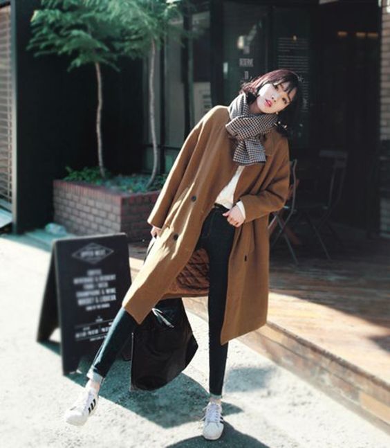 5 Winter Outfits With Just One Coat