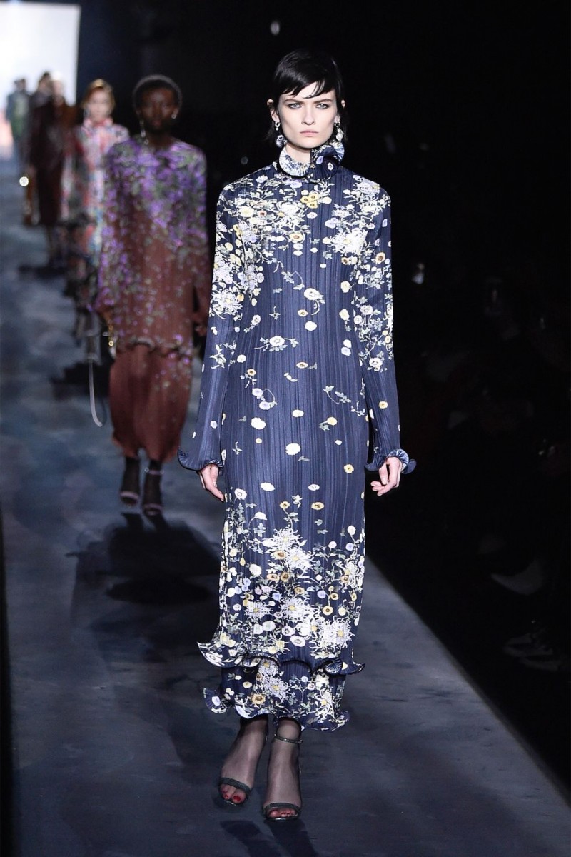 5 Autumn/Winter 2019 Runway Fashion Trends You Can Incorporate Into ...