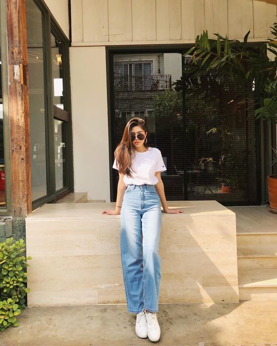 Look Tall & Slim With These 5 Clothing Hacks