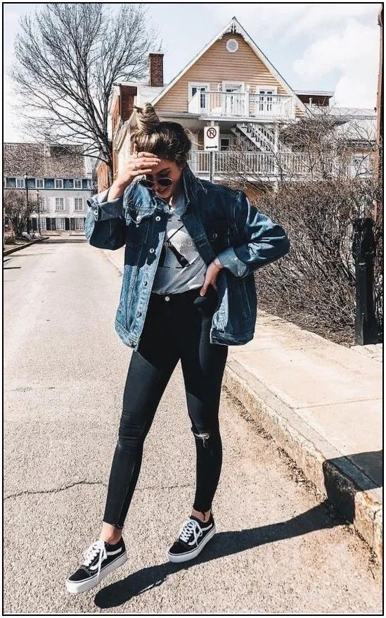 Easy And Natural Poses For Those Who Aren't Good At Posing For Photos