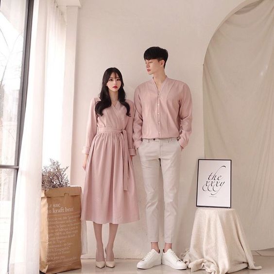 Couple Outfits In Matching Colours That Are Not Cringe-Worthy