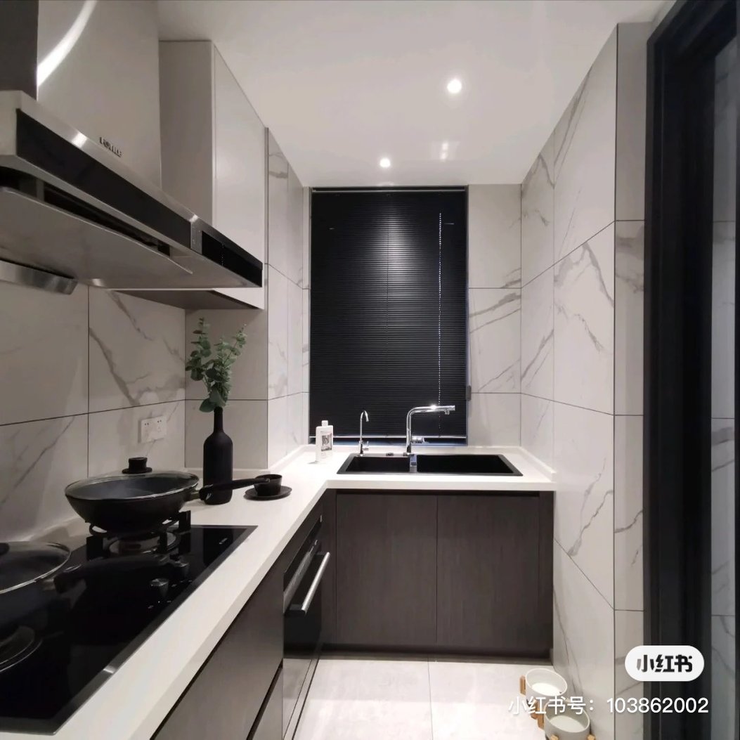Ways To Make Your Small BTO/HDB Kitchen Look Luxurious & Spacious