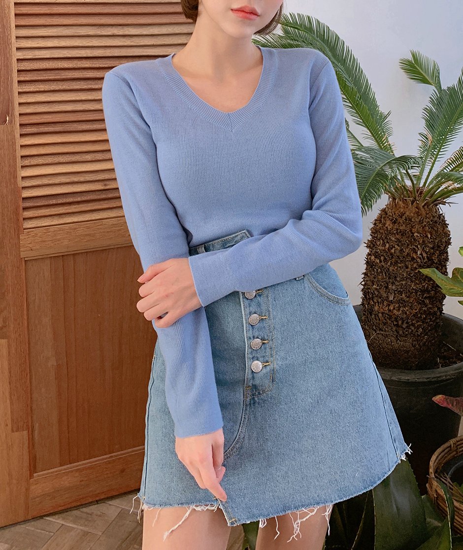 Chic Blue Outfits To Beat The Monday Blues