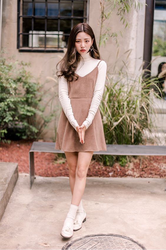 10 Wardrobe Essentials To Get That Korean Cool Girl Look | GirlStyle ...