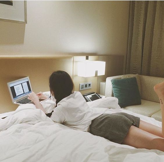 How To Look Good In Video Calls Under 15 Minutes