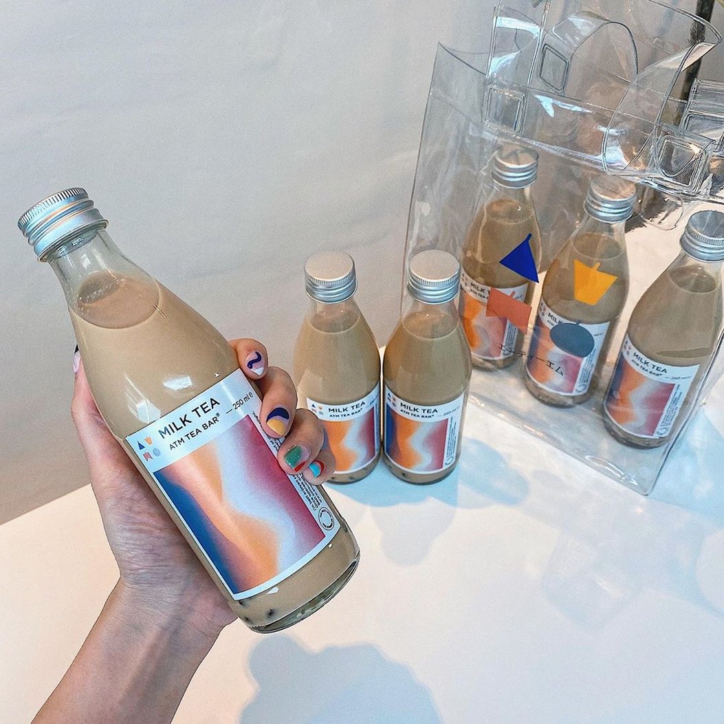 ATM Tea Bar In Thailand Sells Huge 3L Milk Tea Tank For Fanatics