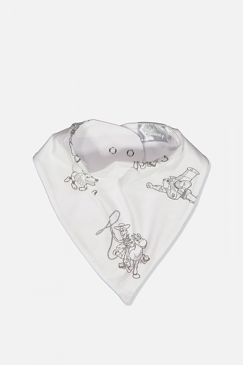 Stylish & Beautiful Baby Bibs That Fashionable Mums Will Love