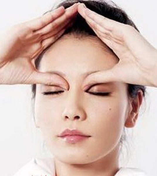 8 Eye-relaxing Tips To Relieve Tired and Strained Eyes Simple But ...