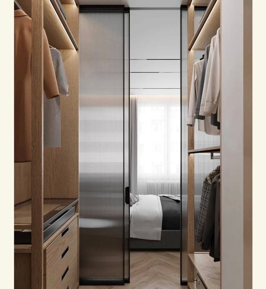 5 Elegant Walk-In Wardrobe Styles For Small HDB Bedrooms