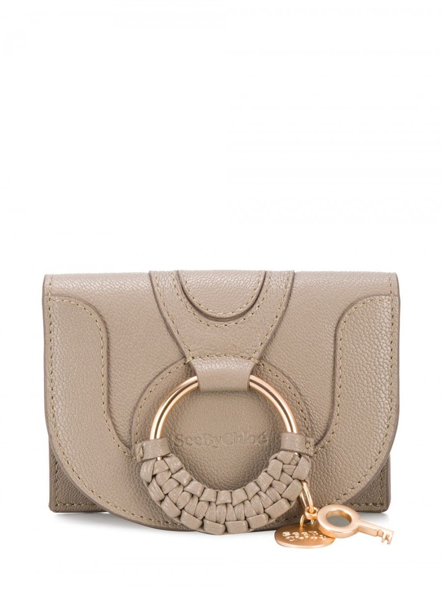 Best Designer Mini Wallets: A Sleek & Compact Upgrade