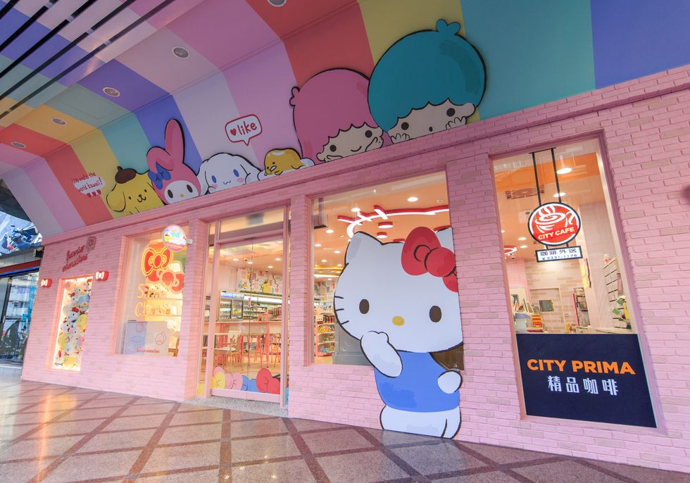 Hello Kitty 7-Eleven Stores In Taipei, Taiwan