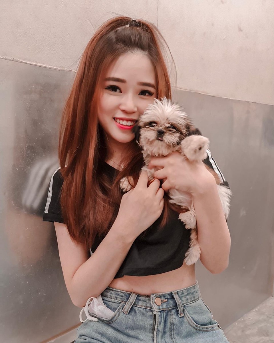 NOC’s Ryan Gets Dog With 21y/o Influencer Cherylene Chan, Dating ...