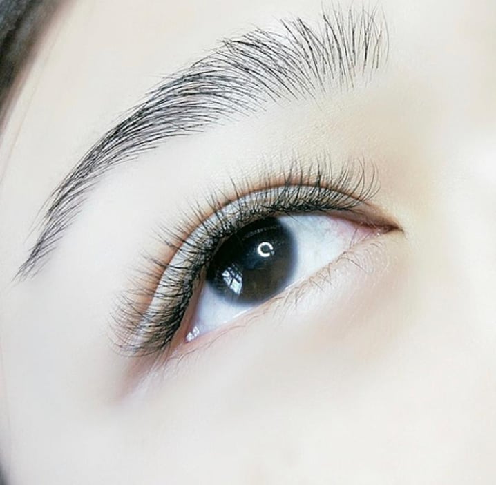 Eyelash Extensions In Singapore: 4 Popular Styles & Where To Get Them Done