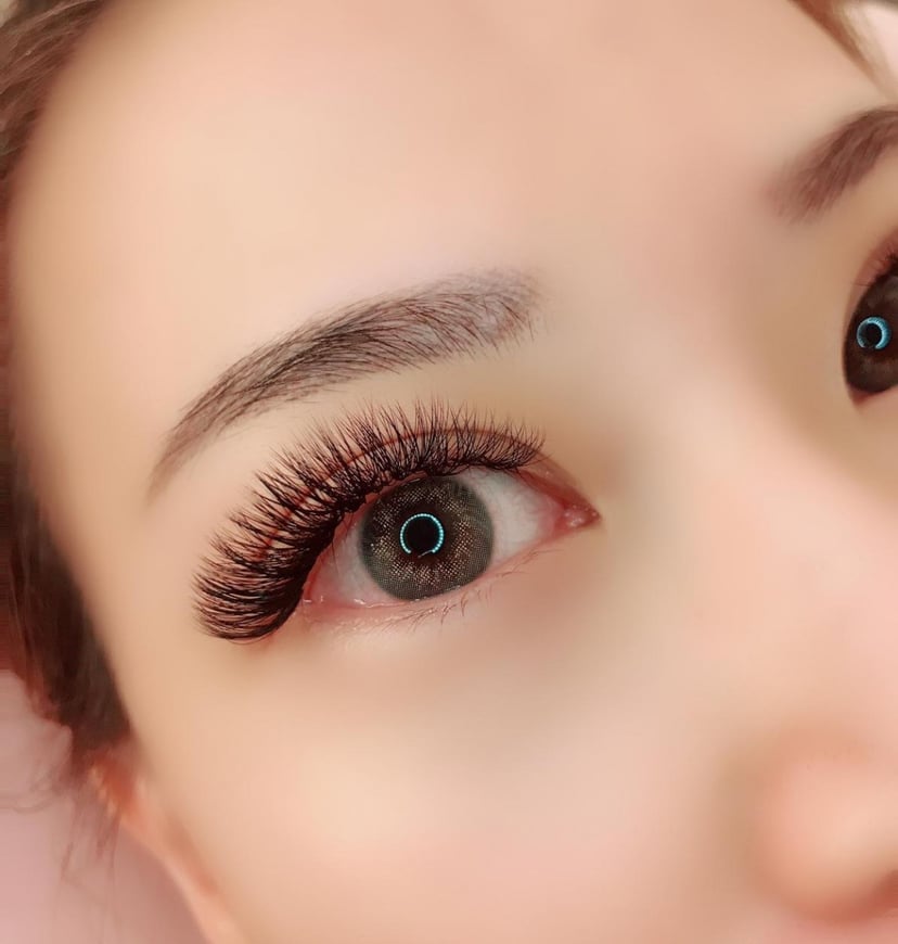 Eyelash Extensions In Singapore: 4 Popular Styles & Where To Get Them Done