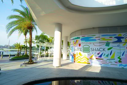 Shake Shack VivoCity Faces The Sea With Scenic Sunset Views Of Sentosa ...