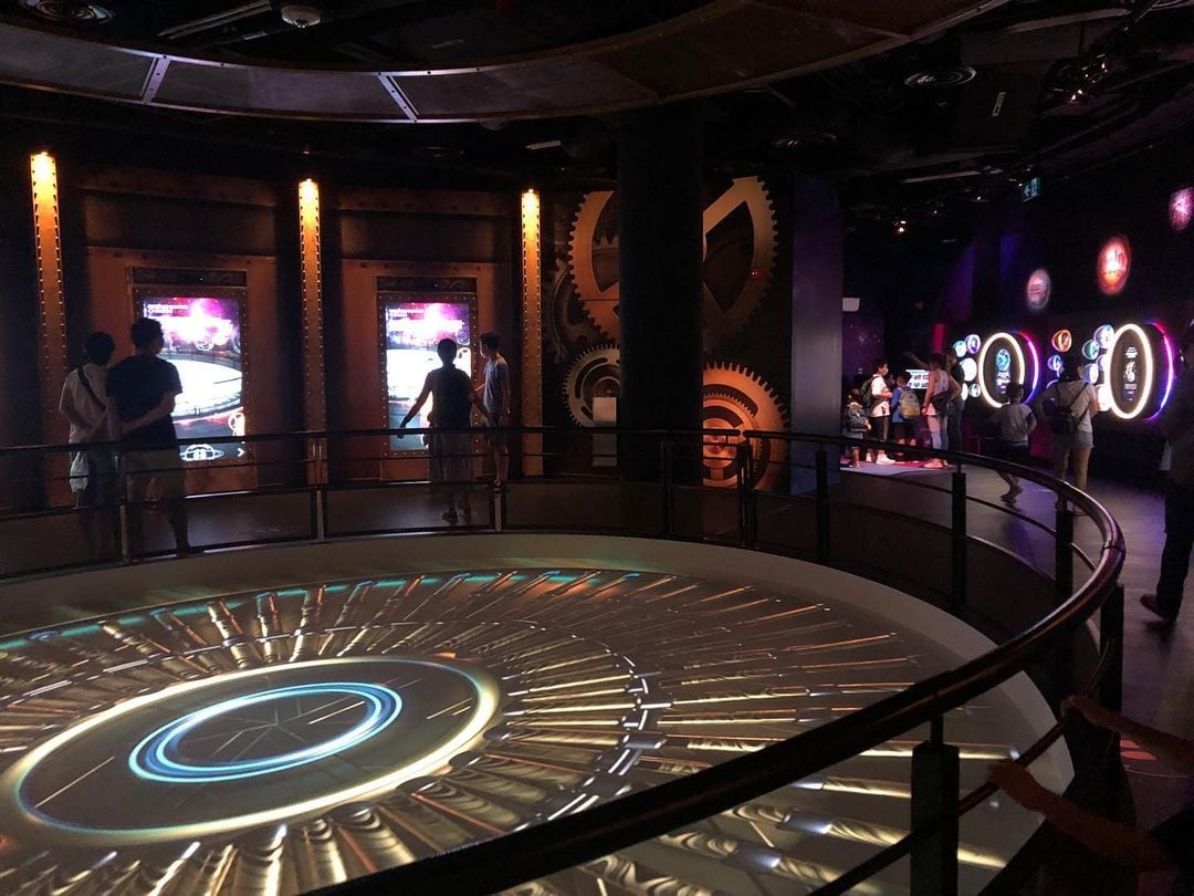 Time Capsule At Singapore Flyer: New Interactive Time Travel Attraction