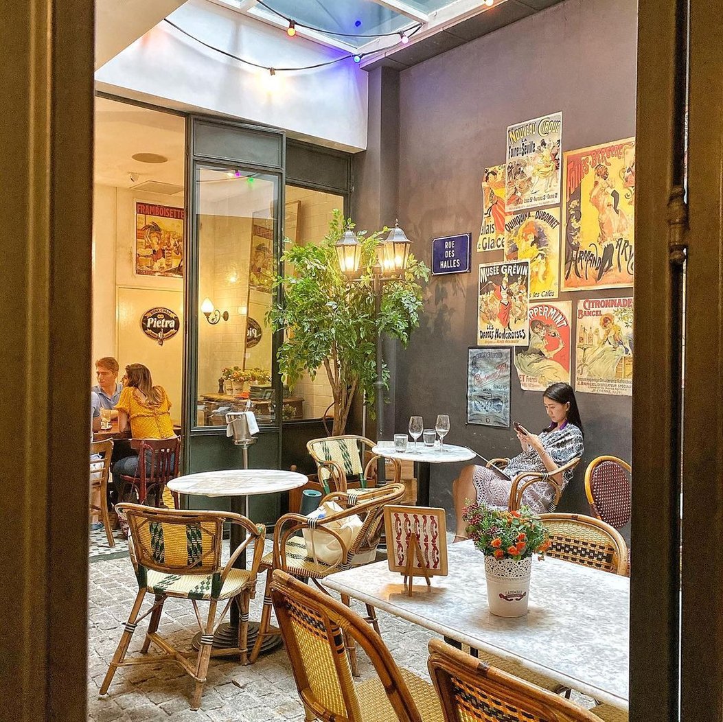 Café Gavroche: Paris-Style Cafe & Bar At Tanjong Pagar Singapore Looks ...