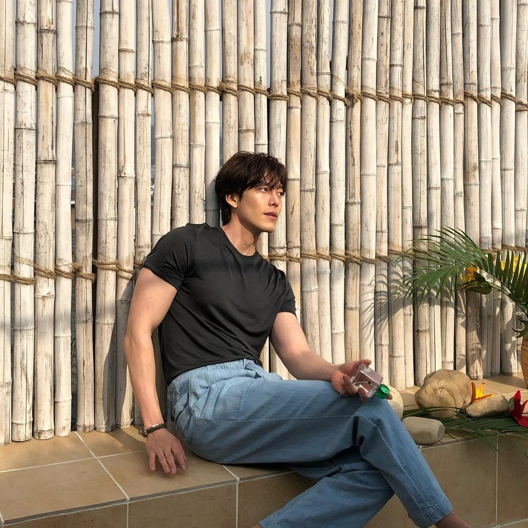 Kim Woo Bin Impresses With Buff Physique After Bouncing Back From Cancer