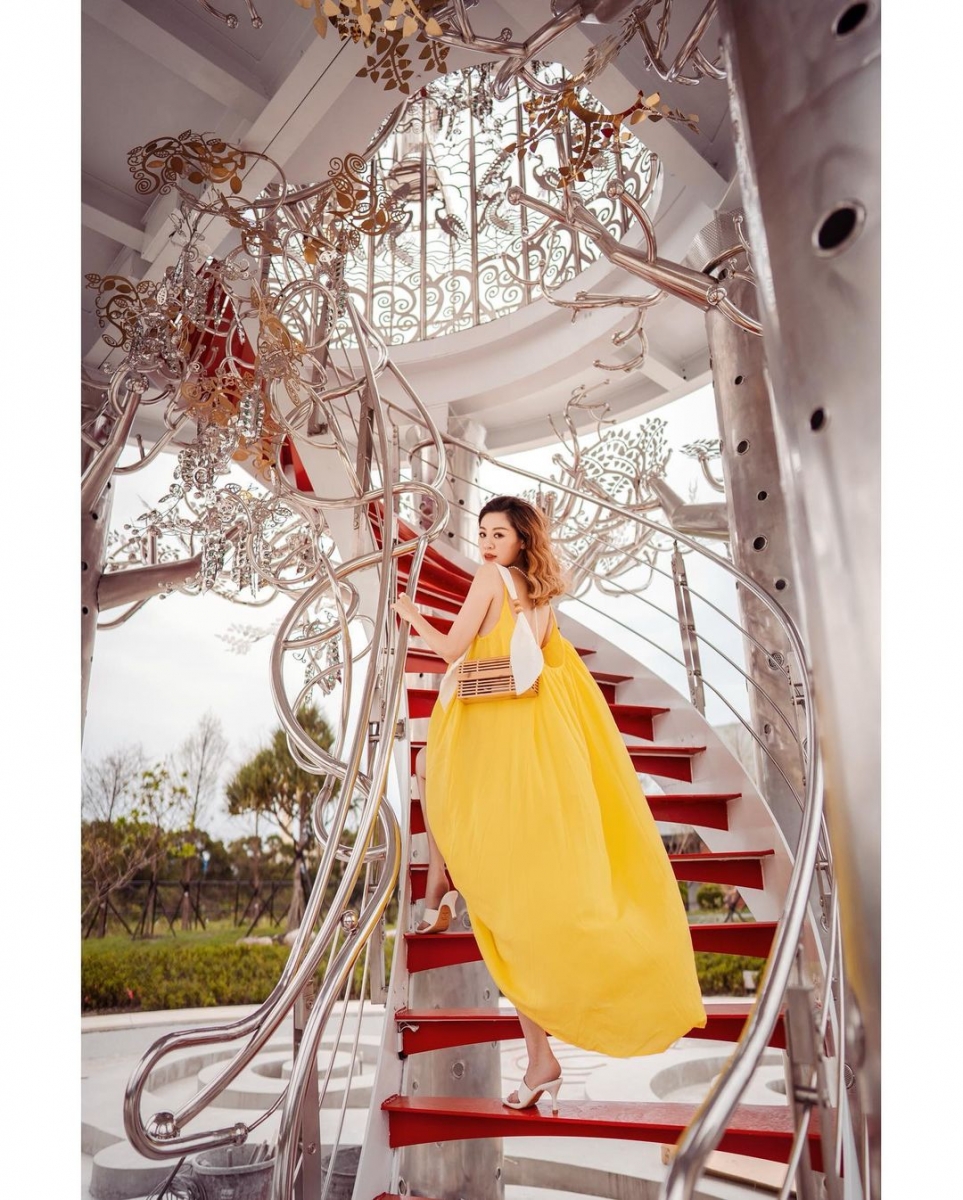 Healtdeva Manor: New Castle In The Sky Attraction In Yilan, Taiwan