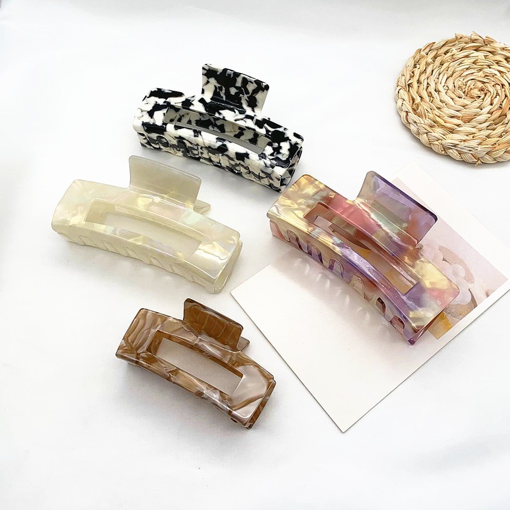 Claw Clips Are The New Hair Accessory Trend, Here Are 6 Fashionable ...