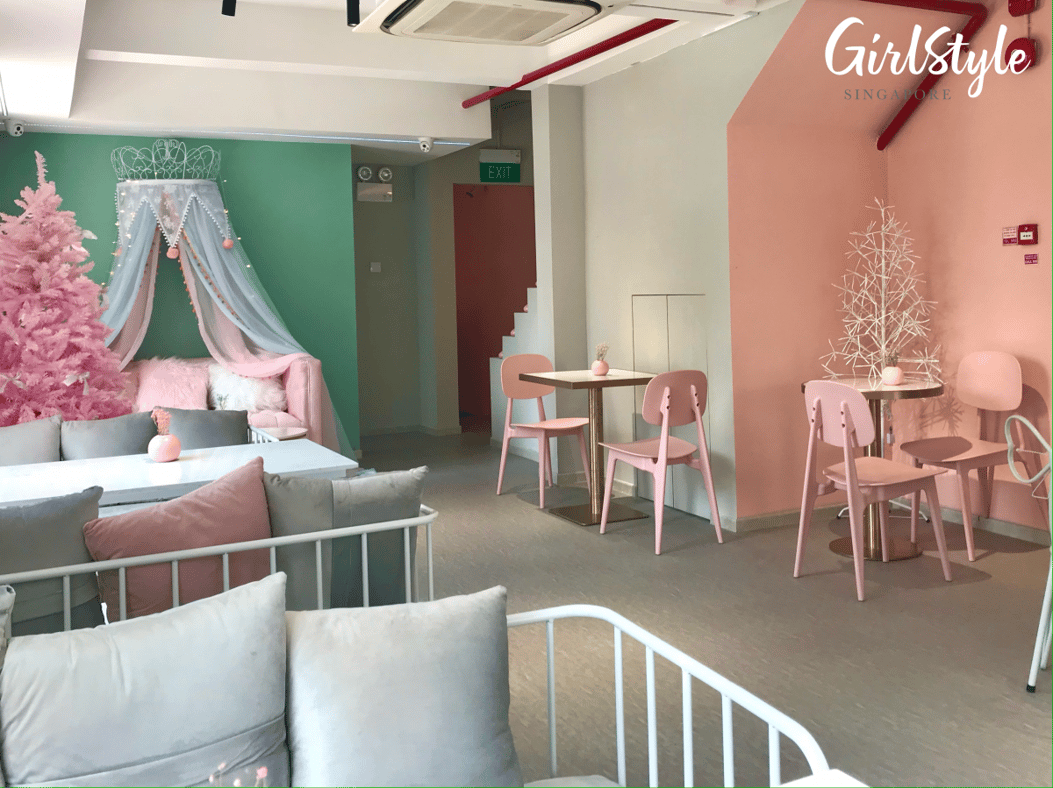 Smile Dessert: New 24-Hour, 3-Storey Cafe In Bugis Has Pink Decor ...