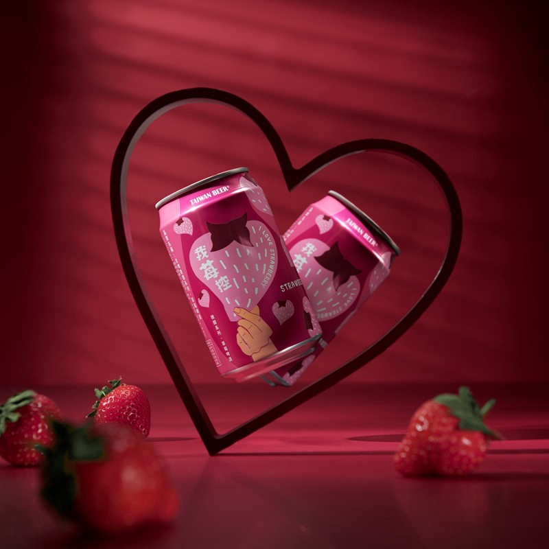 Strawberry Taiwan Beer Avail In Singapore At Only $18.80 For 6 Cans