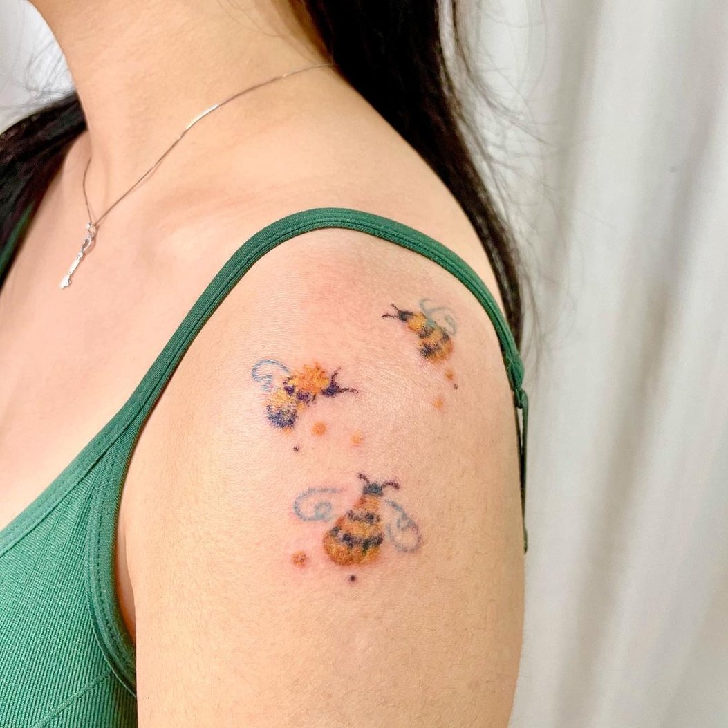 Dreamy & Colourful Hand Poke Tattoos By Singaporean Tattoo Artist