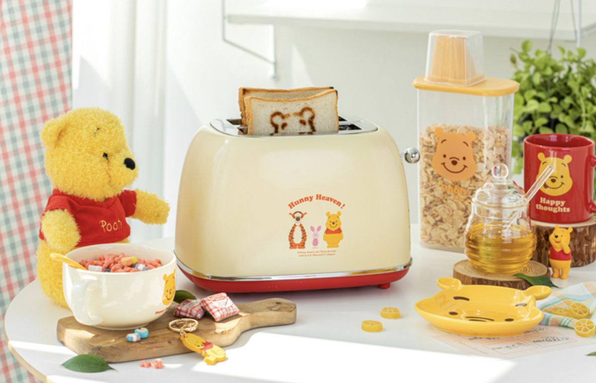 Retro-Style Winnie-The-Pooh Toaster & Waffle Maker You Can Shop Online ...