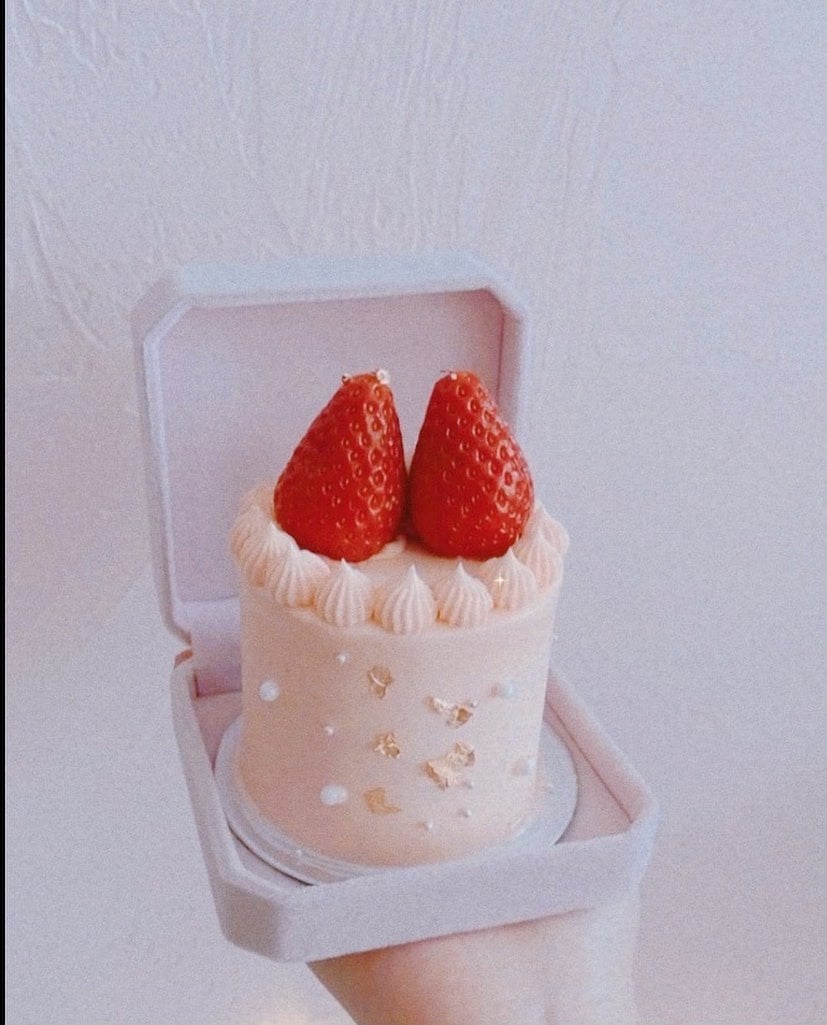 Kream Studio Singapore: Mini Cakes In Jewellery Boxes Fit For A Queen
