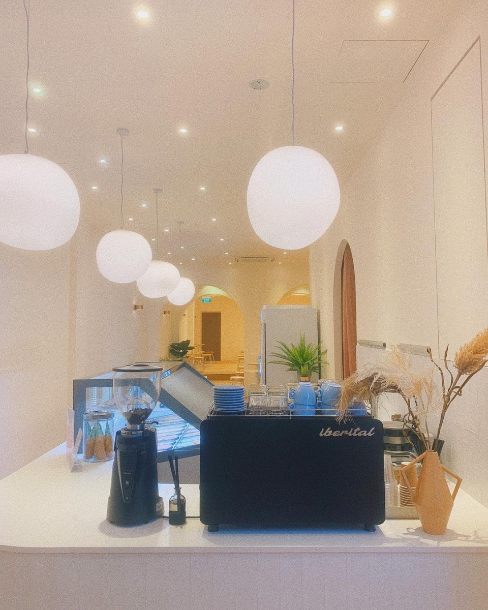 New Gelato Cafe In Singapore Opens Till 1am, Has Unique Flavours Like ...