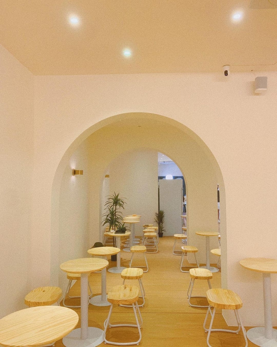 Sweet Cheeks: New Gelato Cafe Opens Till 1am, Has Baileys & Brownies ...