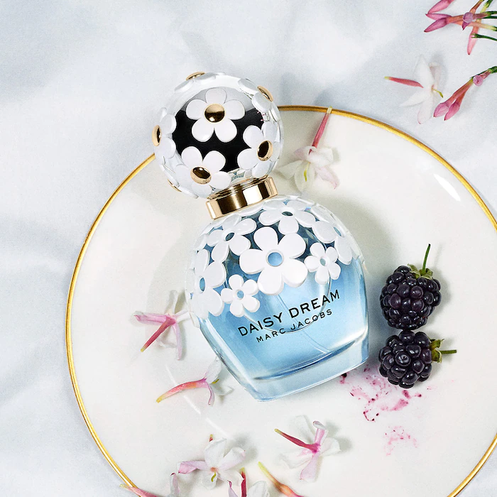 Marc Jacobs Daisy Comes In Cute Mini 30ml Bottles, Now 53% Off In Singapore