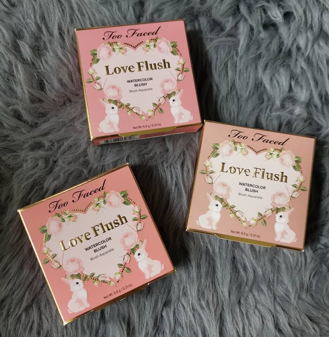 Too Faced Love Flush Blush: Cute Heart-Shaped Compact With Bunny & Rose ...