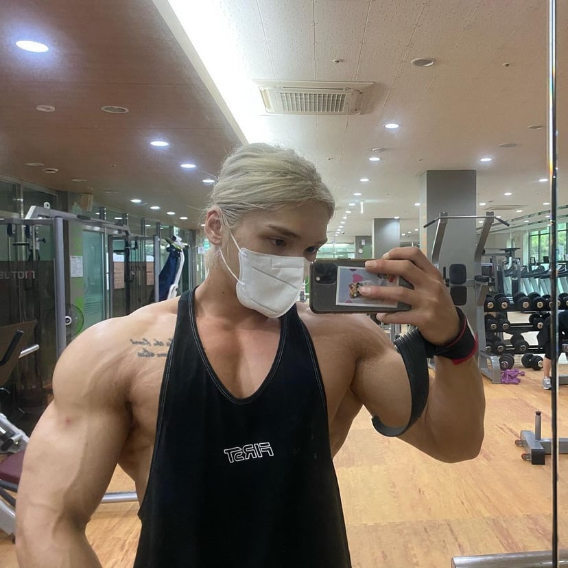 Kim Jae Eon: Korean Model Goes Viral For His Buff Bod, K-Pop Idol-Like ...