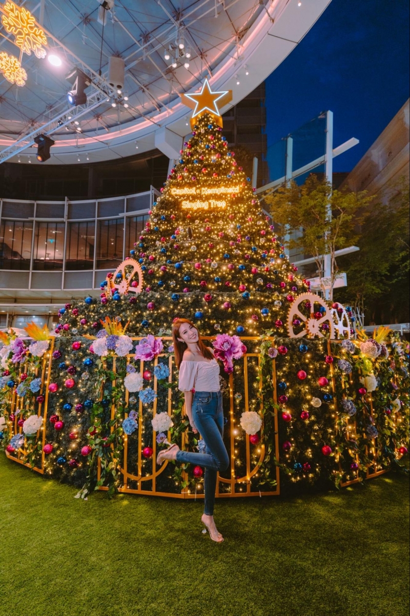 Christmas 2021 At Capitol & CHIJMES - Ice-Skating, Snow Domes & Light Show