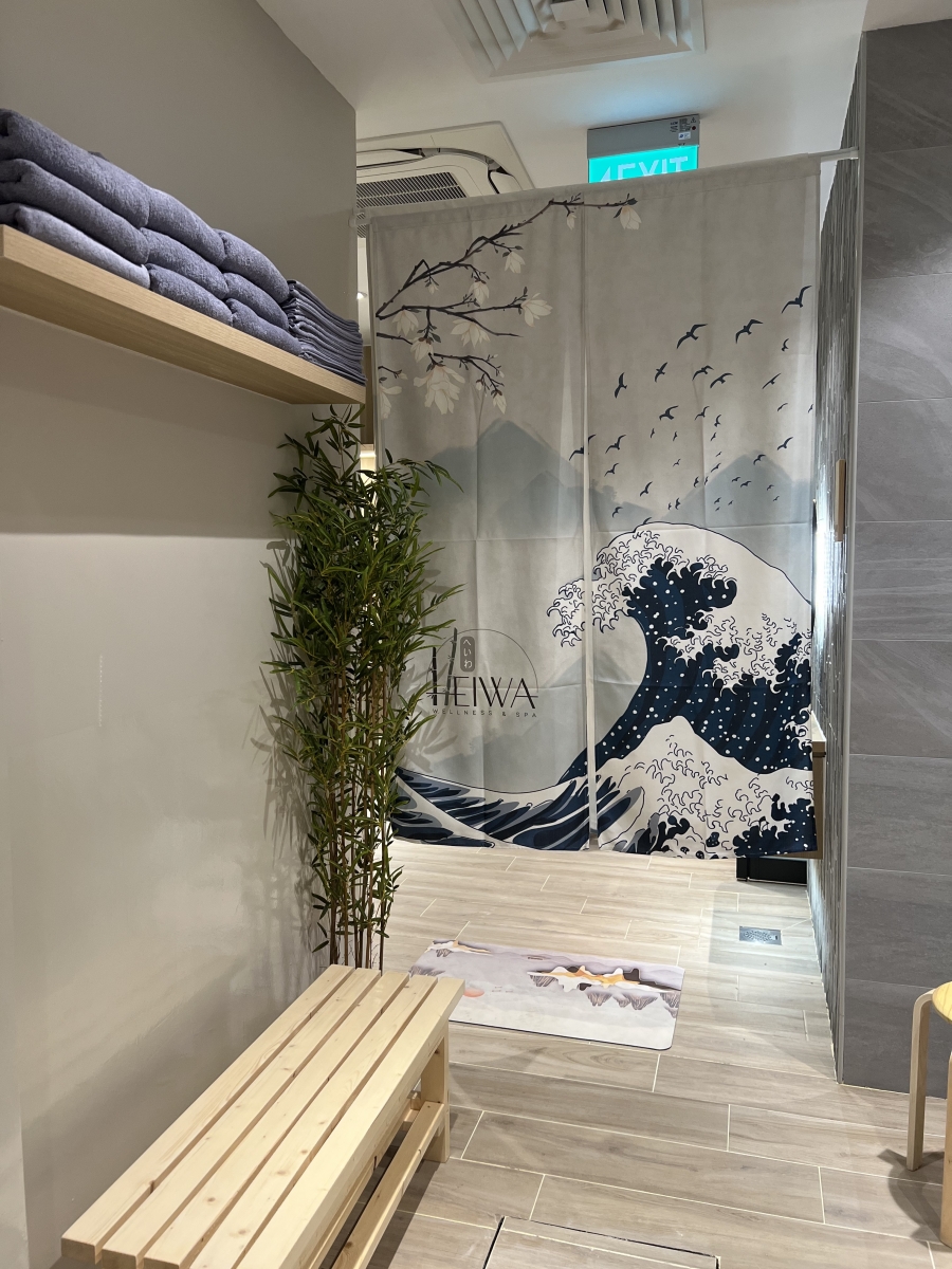 Japanese Style Spa Enclosure